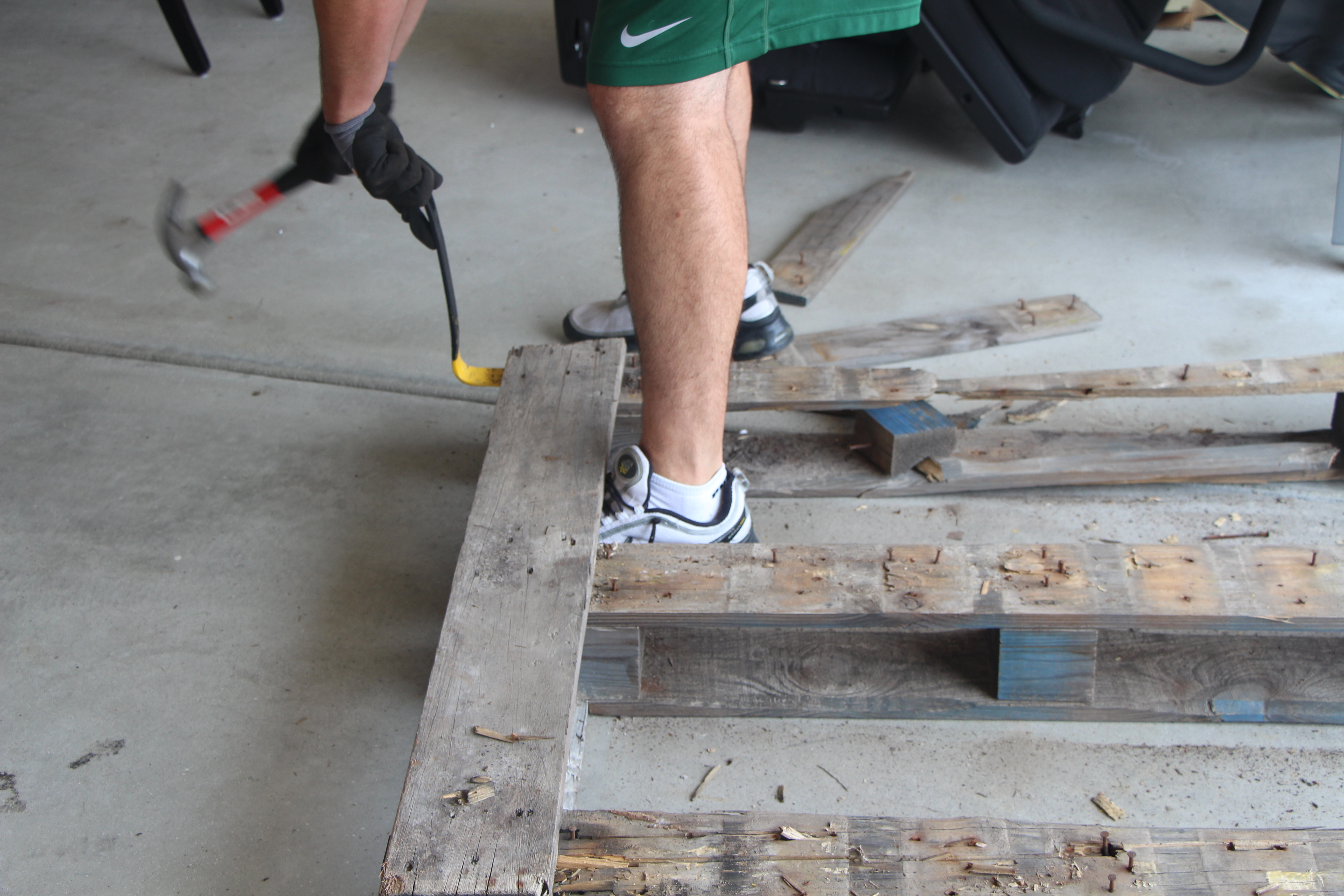 How to Make a Pallet Wood Sign and Hang on Brick | This is our Bliss