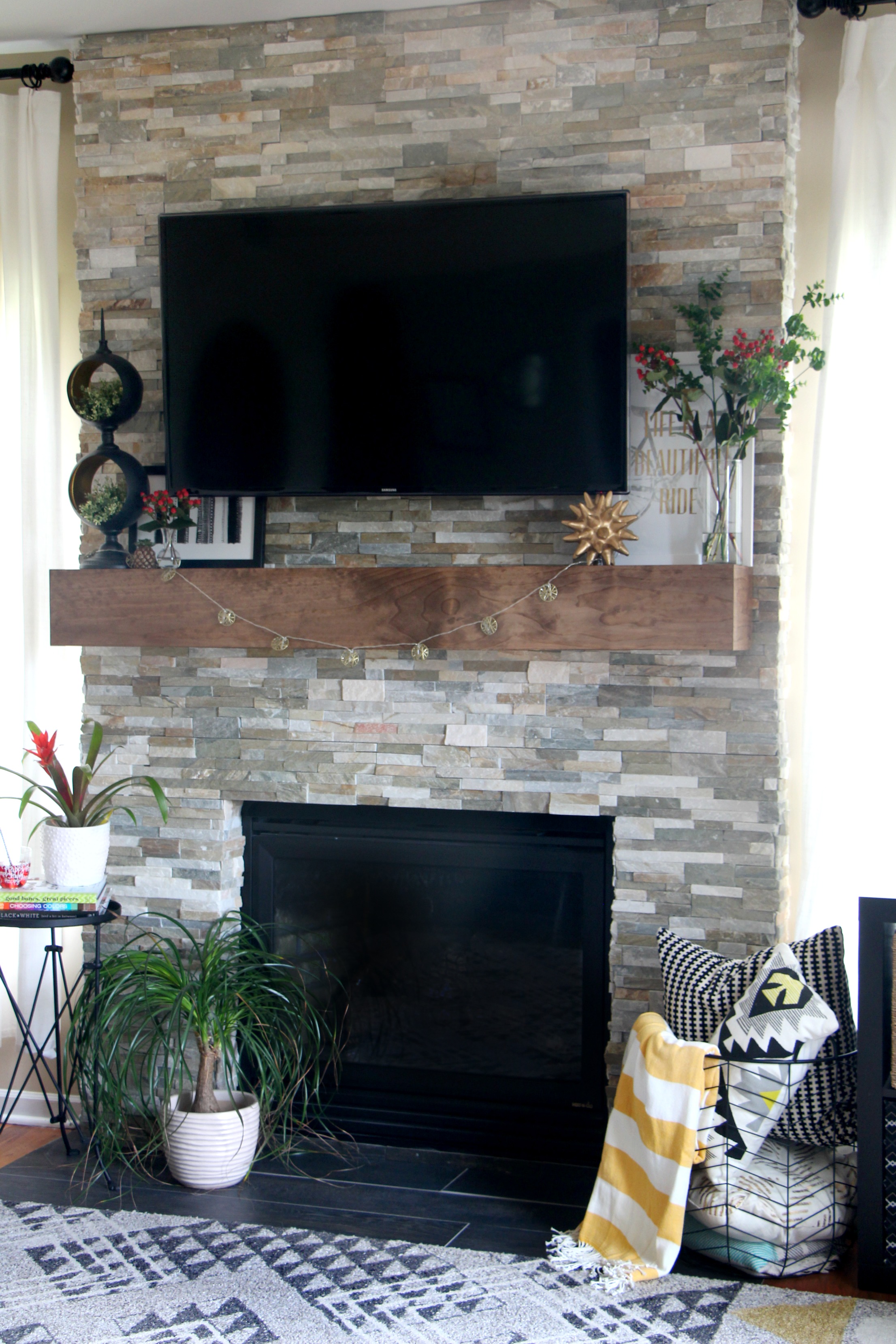 Summer Home Tour | Summer styled family room | modern rustic mantel ...