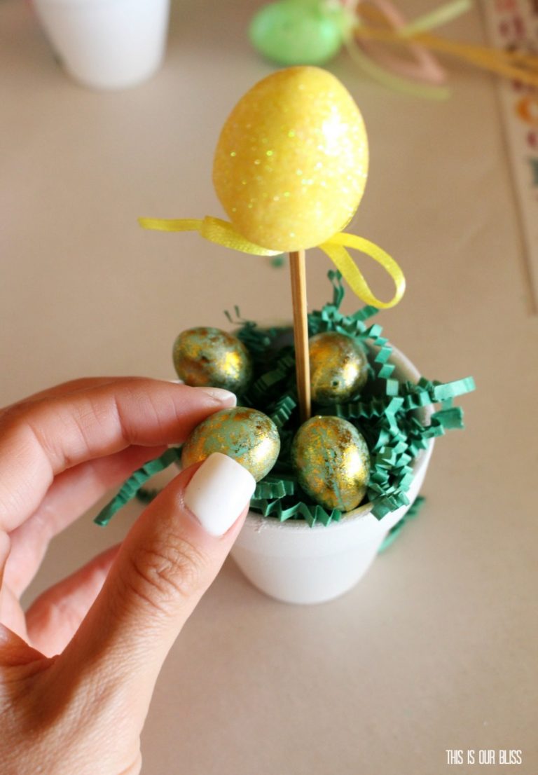 DIY Easter Egg Topiary Placecards | This is our Bliss