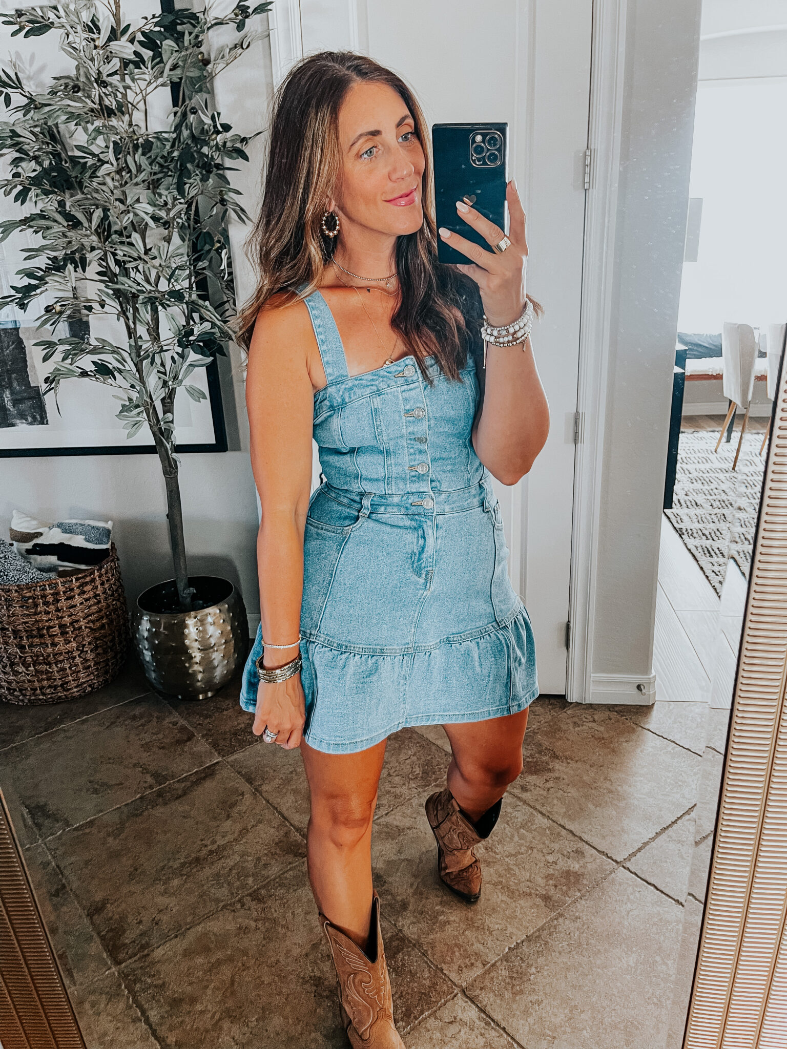 16+ Darling Denim Dresses // Country Concert Style - This is our Bliss